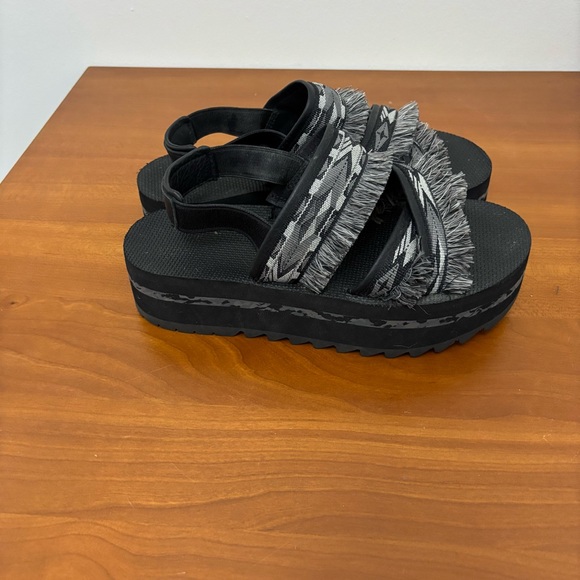 Teva | Shoes | Free People X Teva Womens Flatform Ceres ...